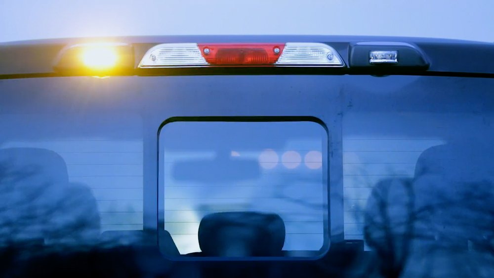 What is Ford F150 Back Window Size? 11 Examples (Explained)