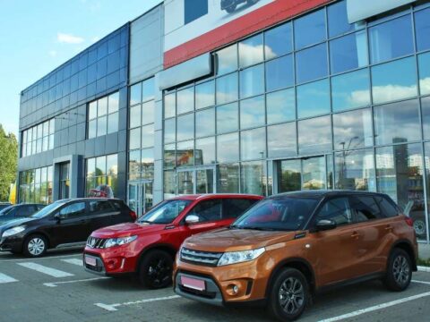Can you go look at cars when the dealership is closed?
