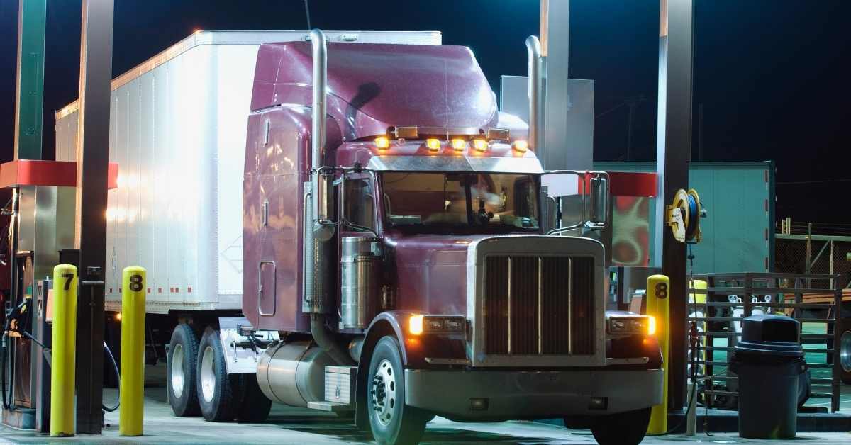 How Do Truck Drivers Pay For Their Gas? (Explained)