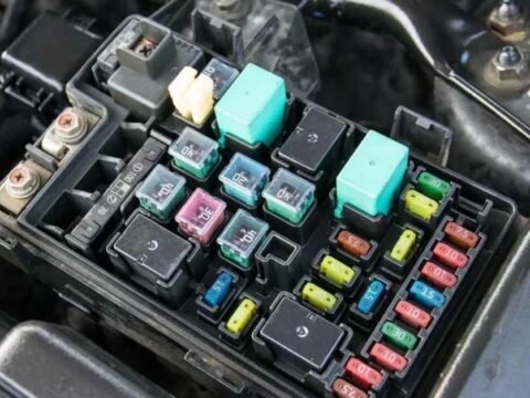 What Fuse Controls The Speedometer? (Explained)