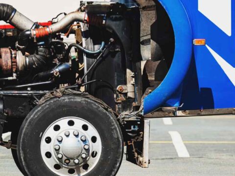 How Many Cylinders in a Semi Truck Engine? (Explained)