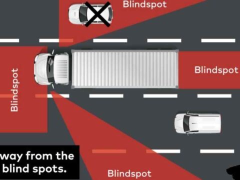 How Many Blind Spots Does a Semi-Truck Have? (Explained)