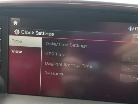 Kia Sorento Clock Not Working (Causes & Solutions)