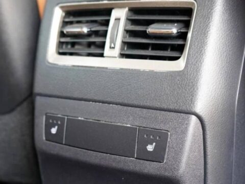 Lexus RX 350 Rear Vents Not Working (Problems & Solutions)